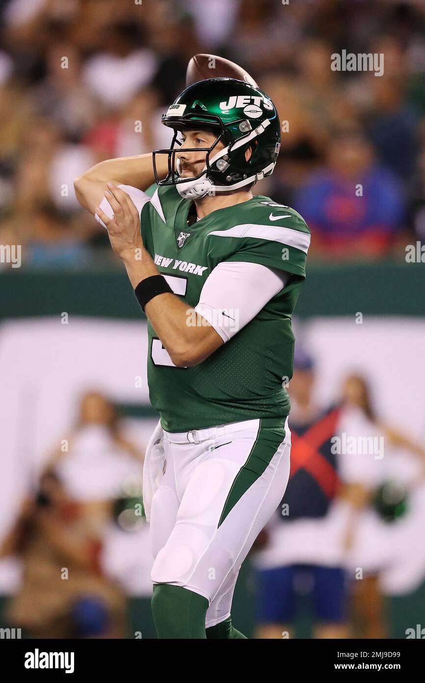 New York Jets quarterback Davis Webb (5) makes a pass during the second ...