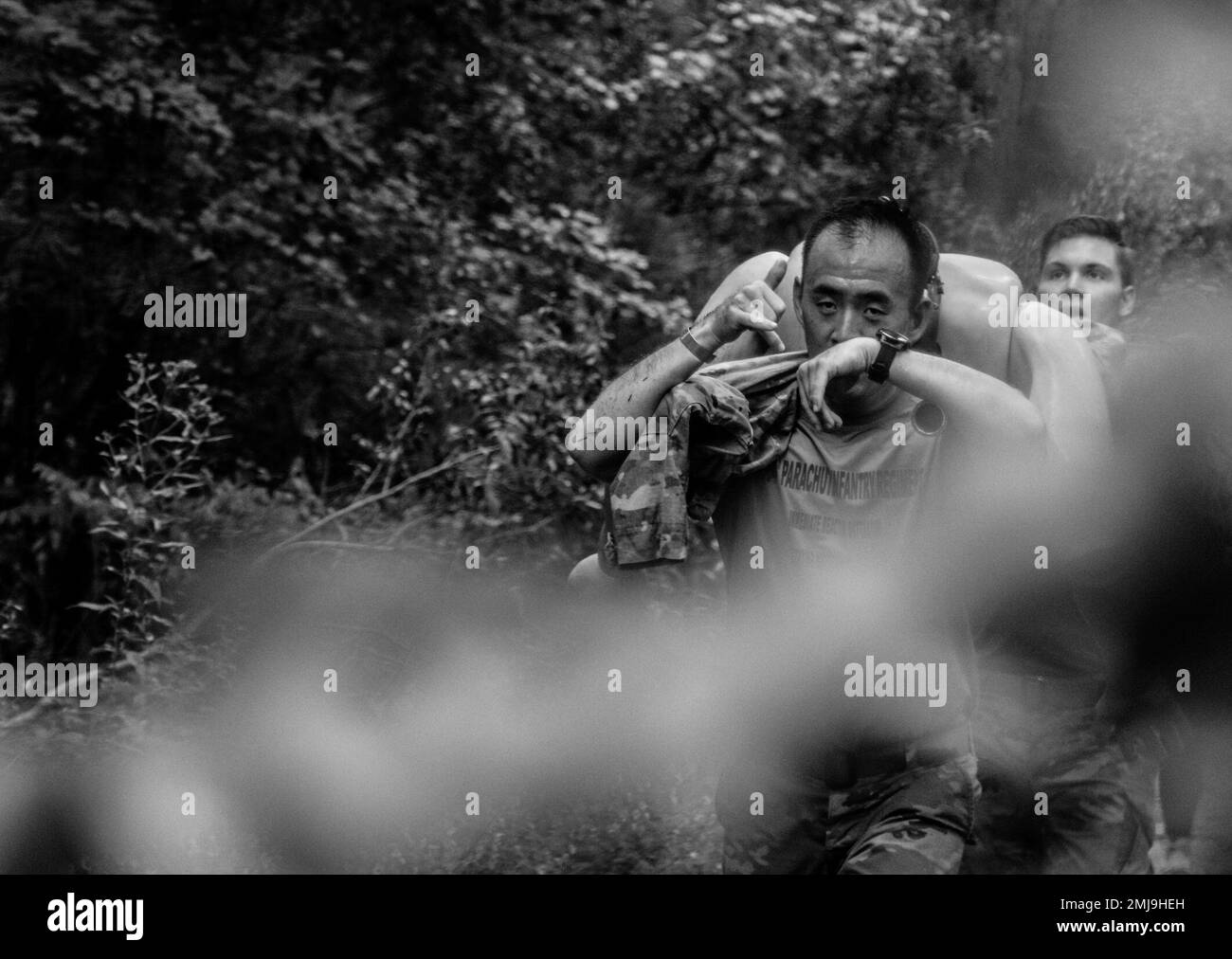 Paratroopers assigned to Headquarters and Headquarters Battalion, 82nd ...