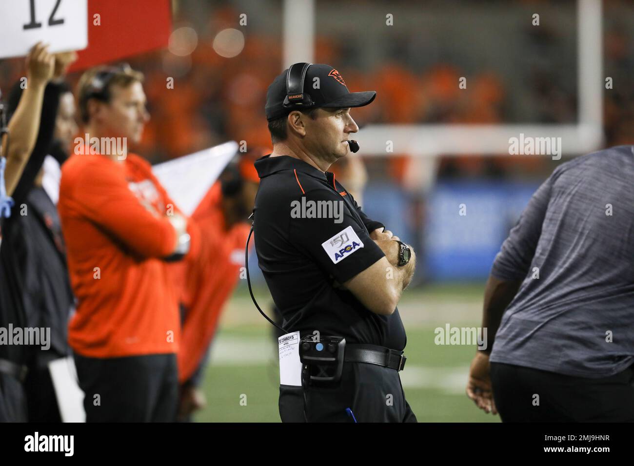 Oregon State head coach Jonathan Smith watches a play during the second ...