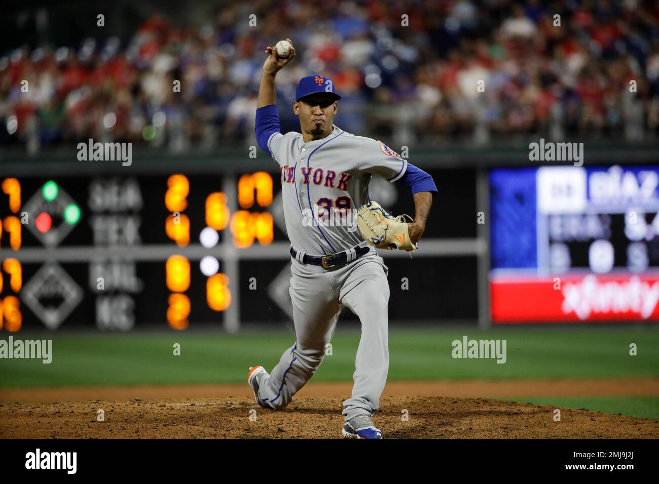 New York Mets relief pitcher Edwin Diaz in action during a baseball ...