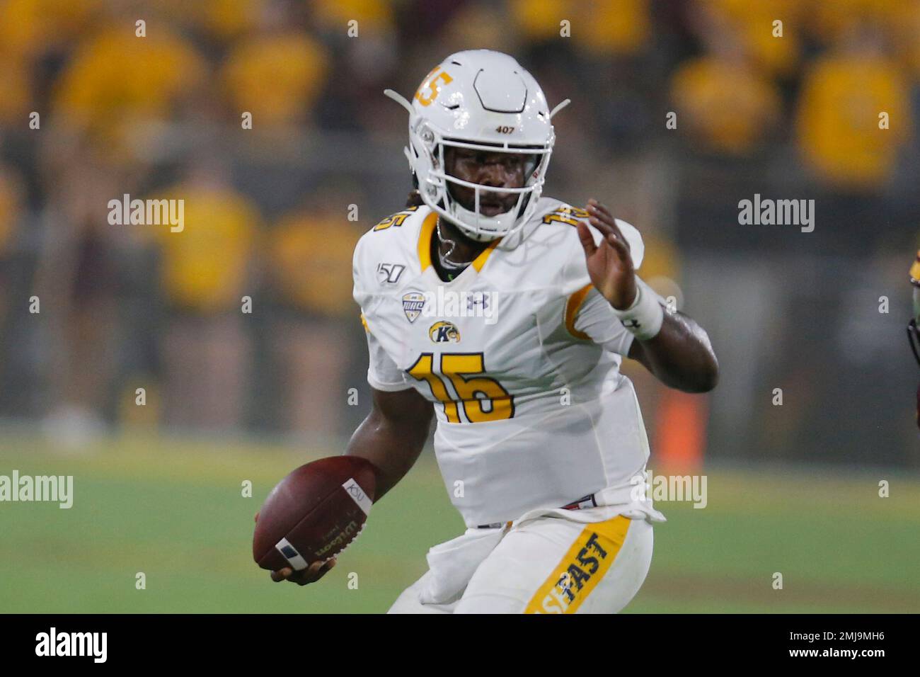 Kent State Golden Flashes quarterback Woody Barrett (15) during an NCAA ...