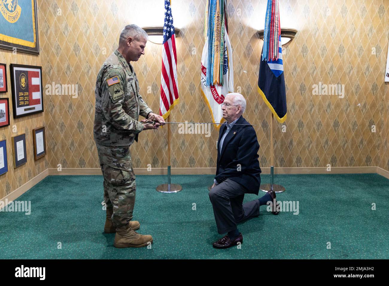 U.S. Army Maj. Gen. Charles Costanza, left, 3rd Infantry Division ...