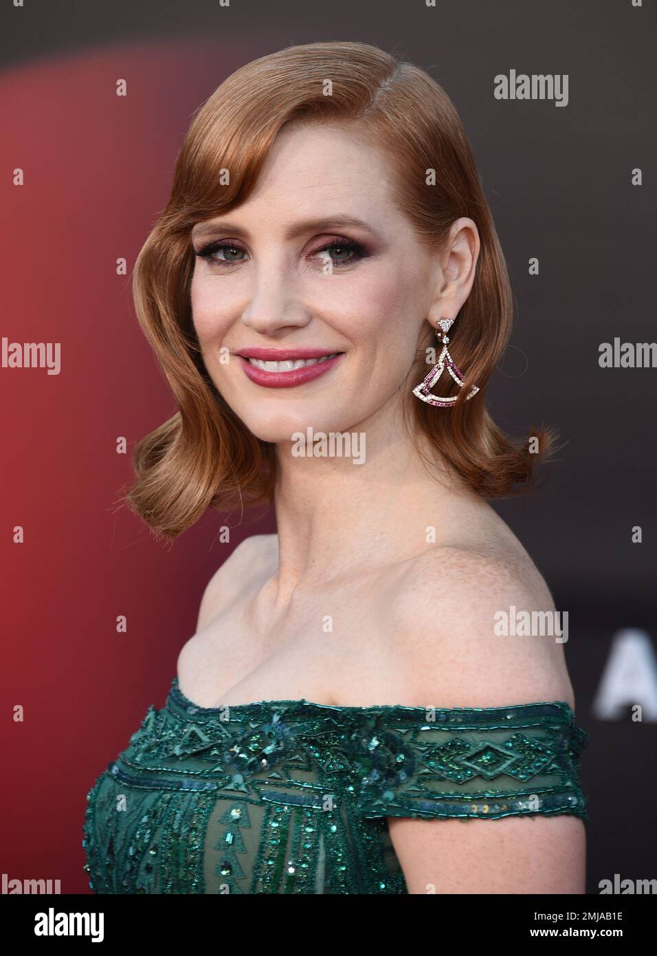 Cast member Jessica Chastain arrives at the Los Angeles premiere of "It ...