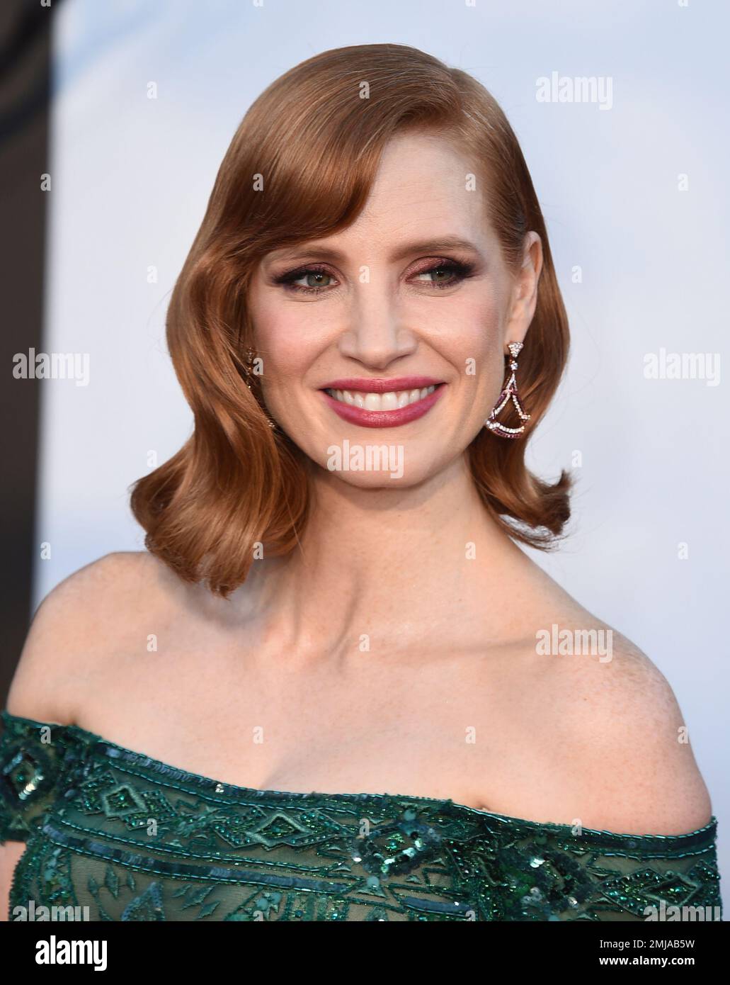 Cast member Jessica Chastain arrives at the Los Angeles premiere of "It ...