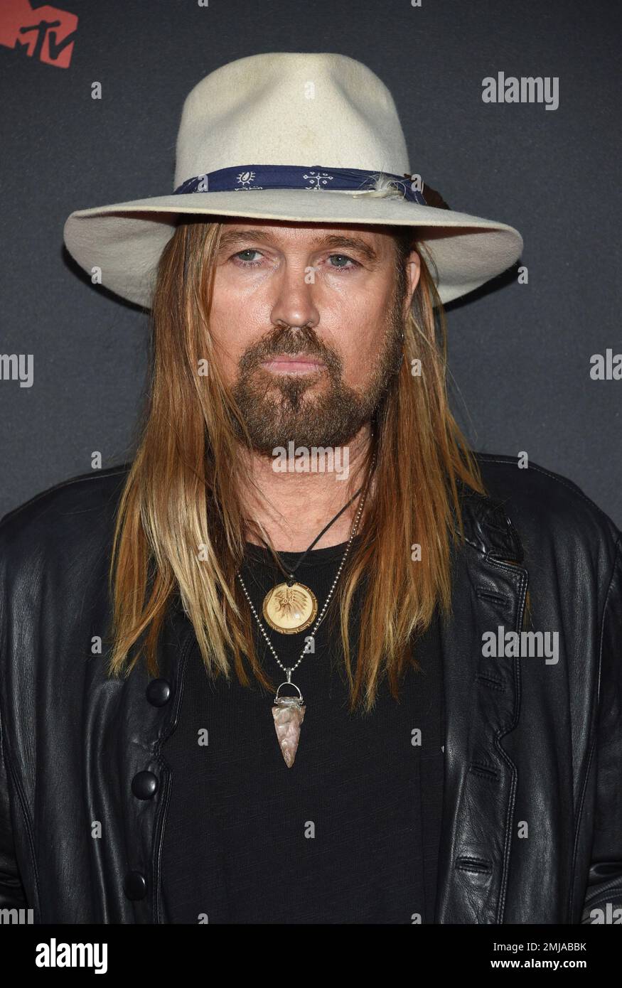 Billy Ray Cyrus arrives at the MTV Video Music Awards at the Prudential ...