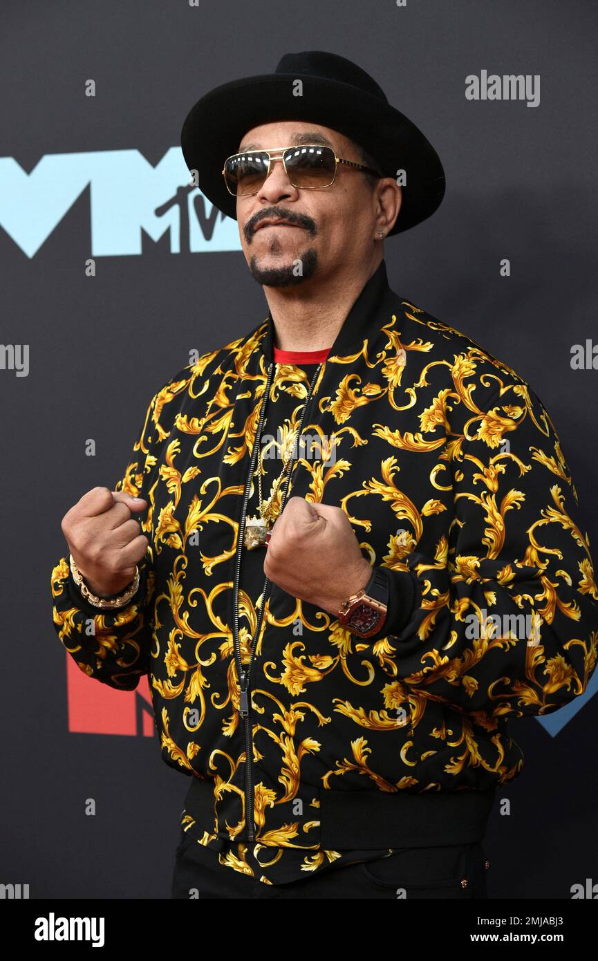 Ice- T arrives at the MTV Video Music Awards at the Prudential Center ...