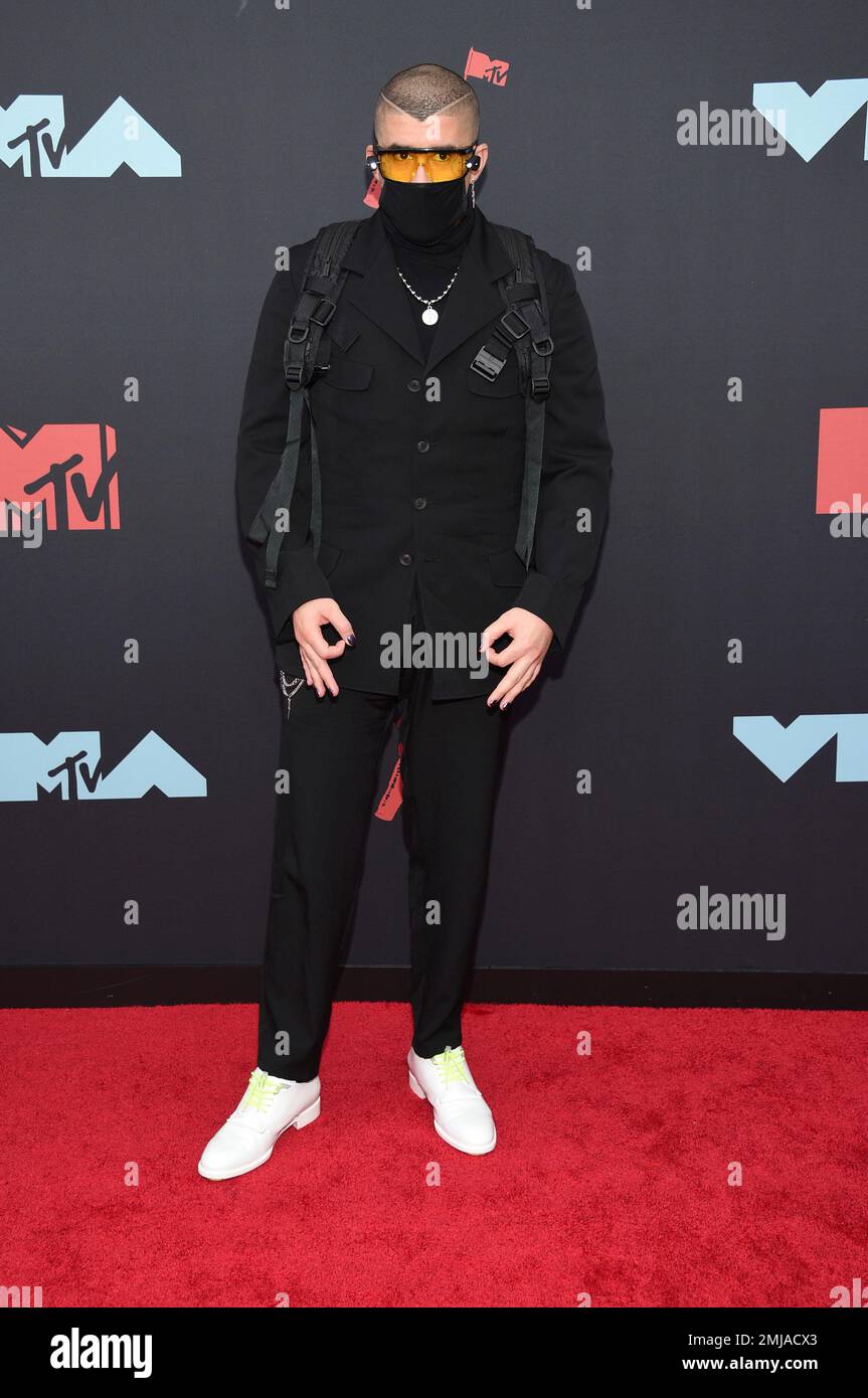 Bad Bunny arrives at the MTV Video Music Awards at the Prudential ...
