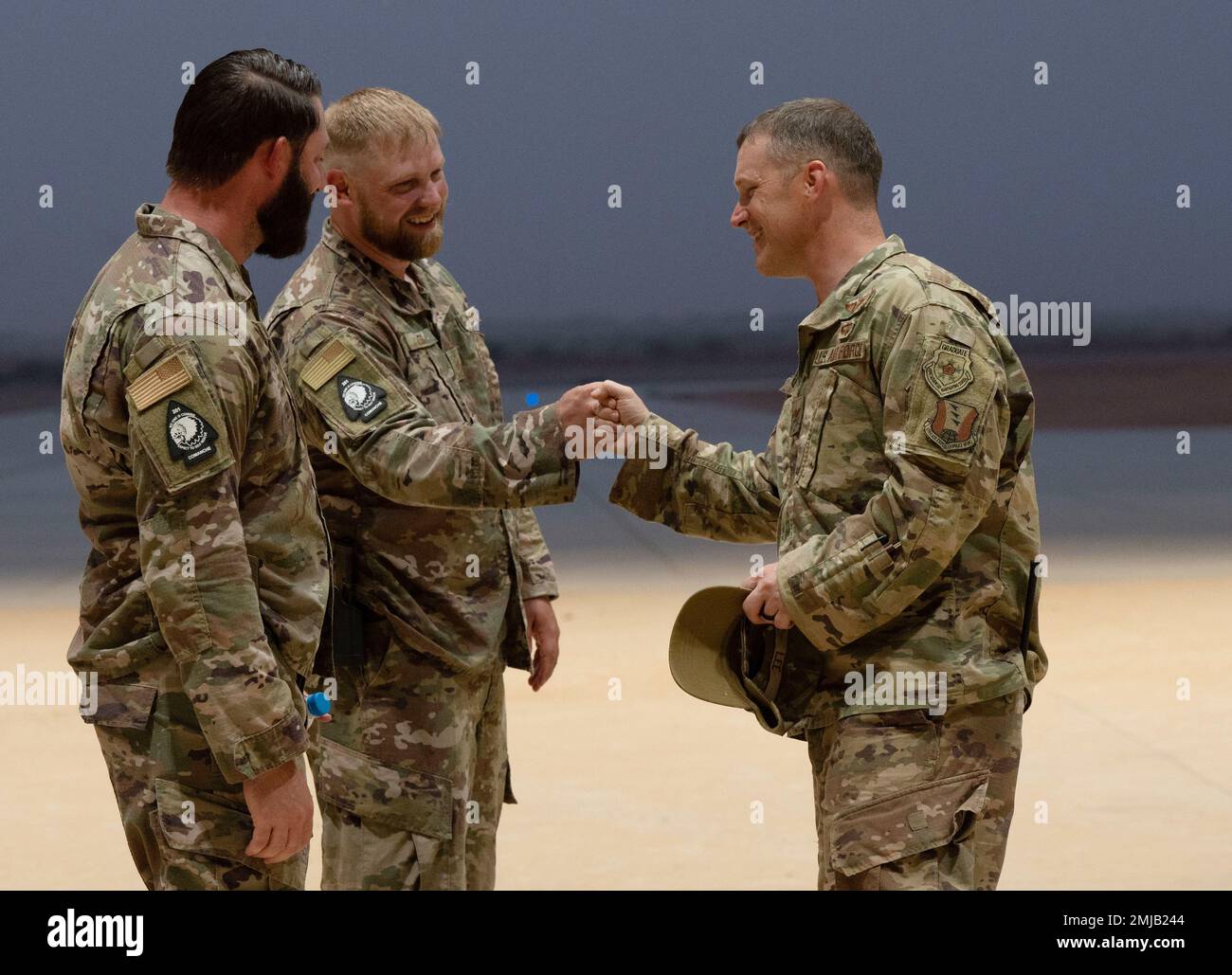 NIGERIEN AIR BASE 201, Niger - U.S. Air Force Col. Kevin Lee, right ...