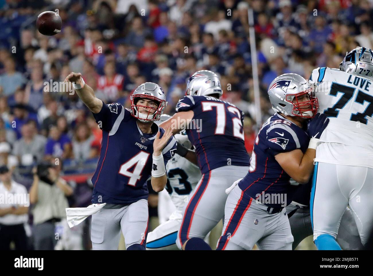 New England Patriots quarterback Jarrett Stidham (4) passes against the ...