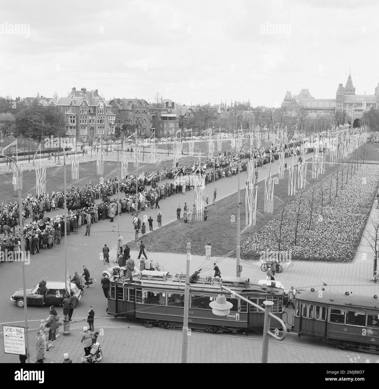 1960s dam square hi-res stock photography and images - Alamy