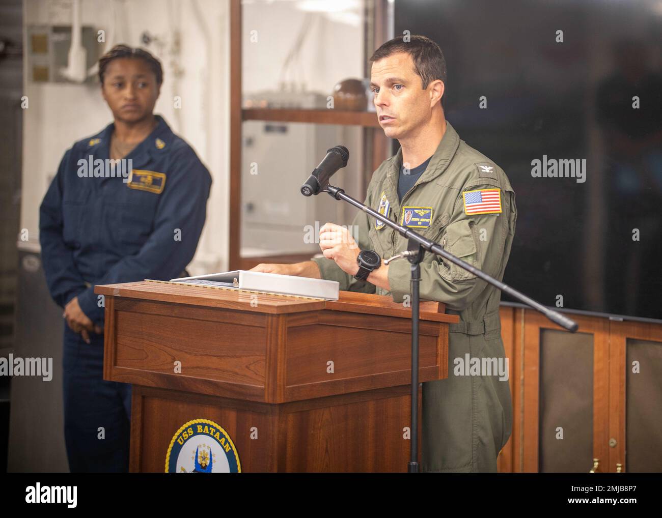 Wasp-class amphibious assault ship USS Bataan (LHD 5) Commanding ...