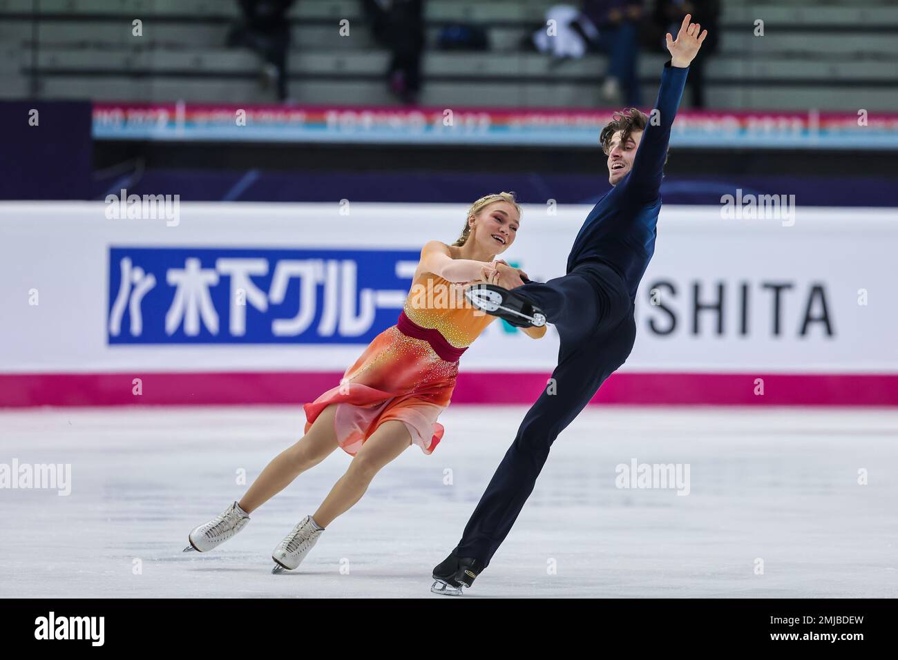 Phebe Bekker and James Hernandez of Great Britain competes during ISU ...