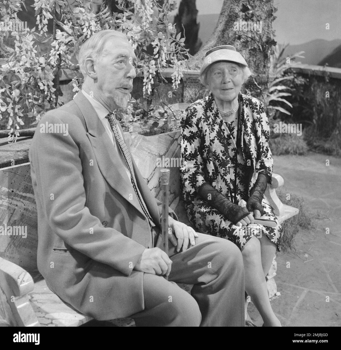 Netherlands History: TV Sunny morning with Jacqueline Royaards and ...