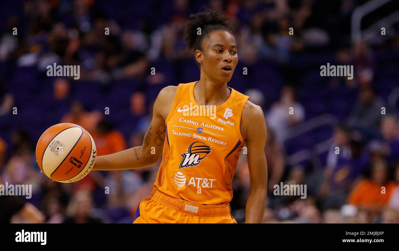 Phoenix Mercury guard Yvonne Turner (6) during a WNBA basketball game ...