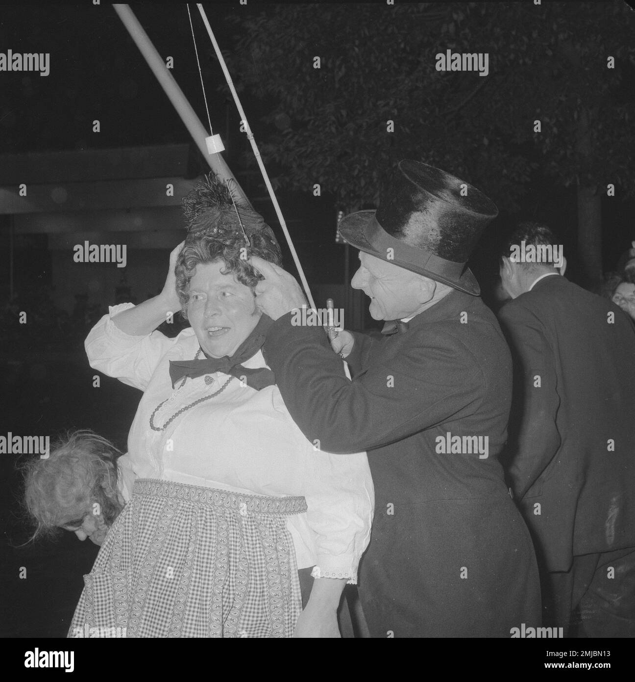 Netherlands History: Fishing competition in the Brouwersgracht, fishing ...