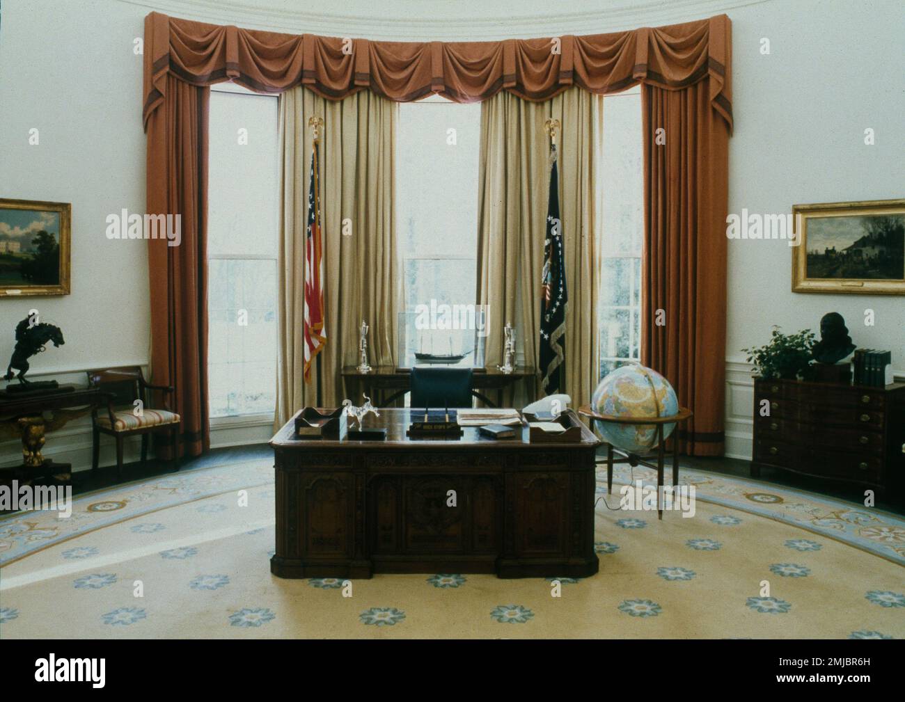 This is the new desk of President Reagan, shown in the Oval Office of ...