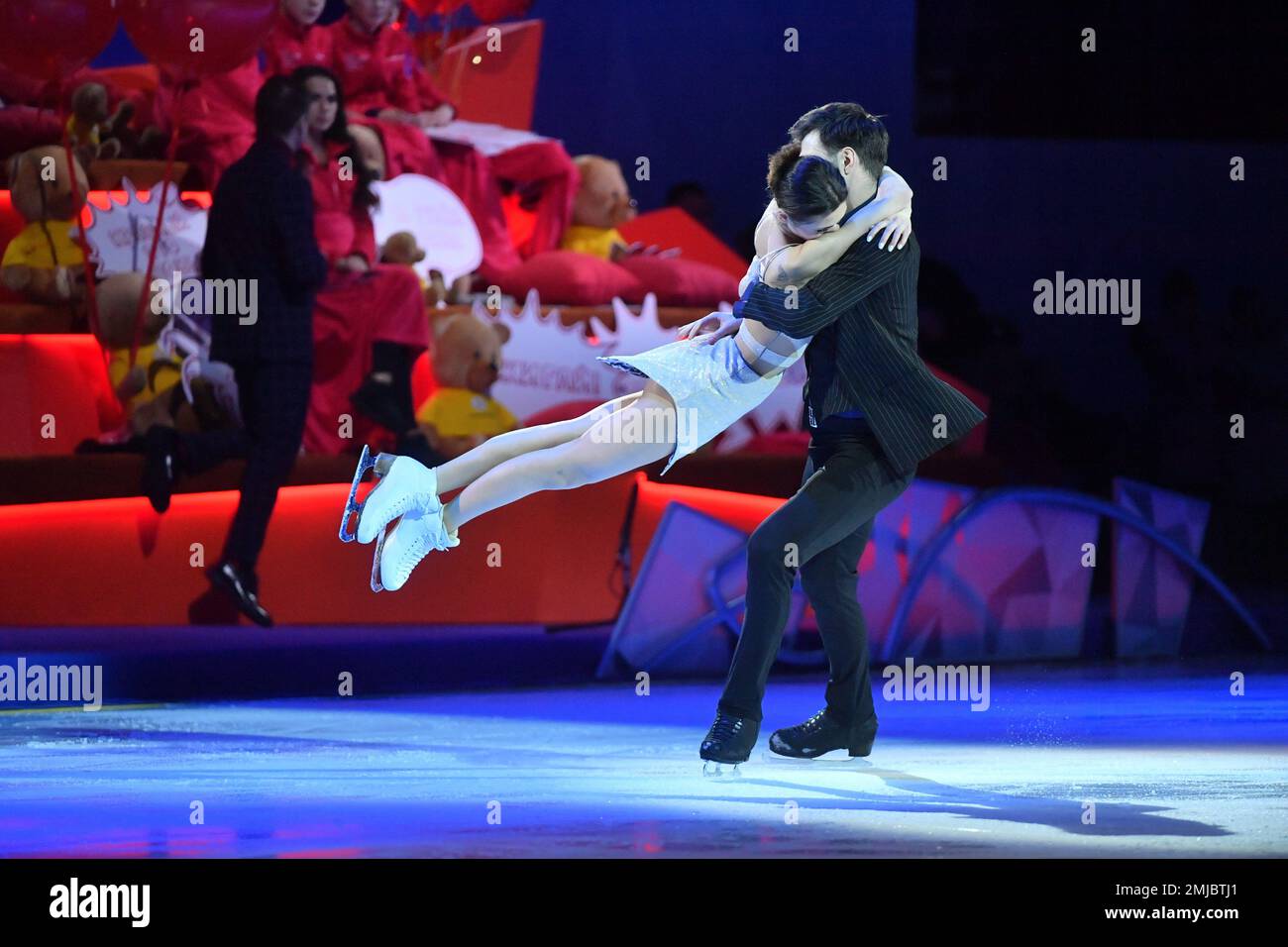 Moscow. Figure skaters Elizabeth Hudayberdiyeva and Egor Bazin on ...