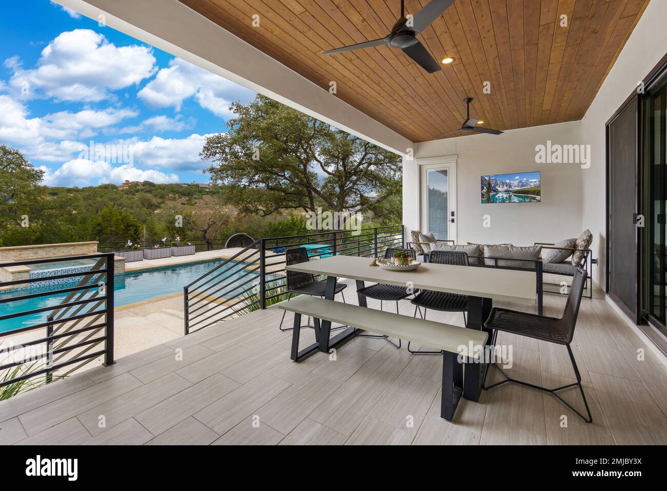 a home back yard Stock Photo - Alamy