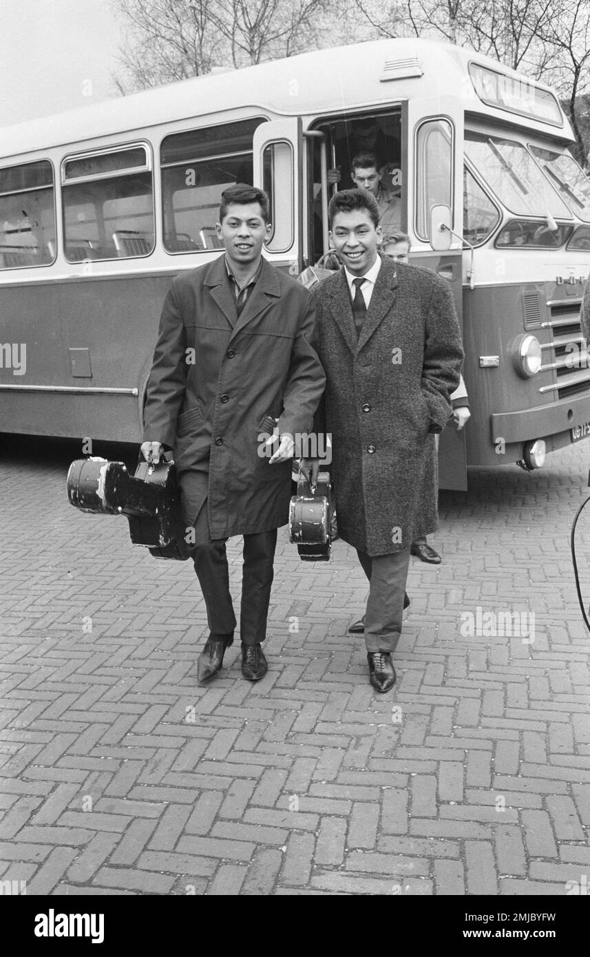 Dutch singing duo, Blue Diamonds (Ruud de Wolff and Riem de Wolff) in ...