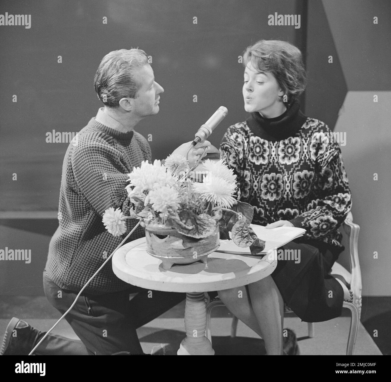 Netherlands History: New Year's Eve show in new studio NTS, Henk and ...