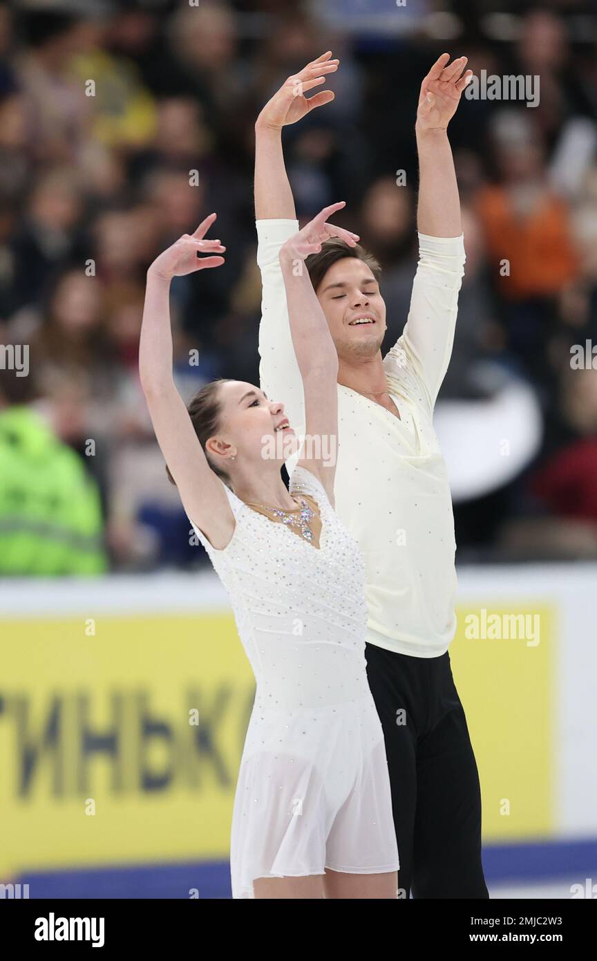 USSIA, MOSCOW - JANUARY 22, 2023: Pair skaters Yasmina Kadyrova and ...