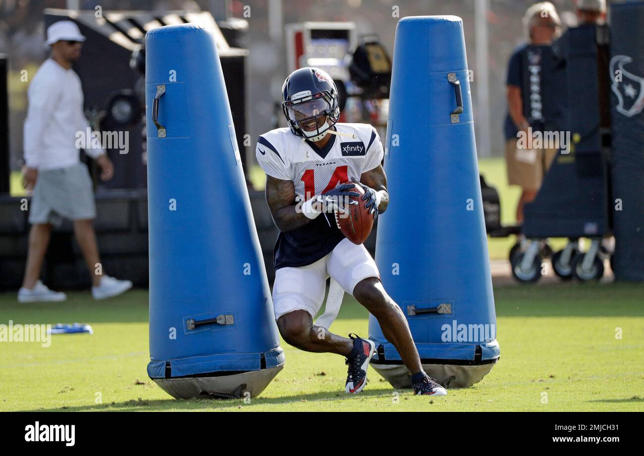Houston Texans wide receiver DeAndre Carter (14) catches a pass during ...