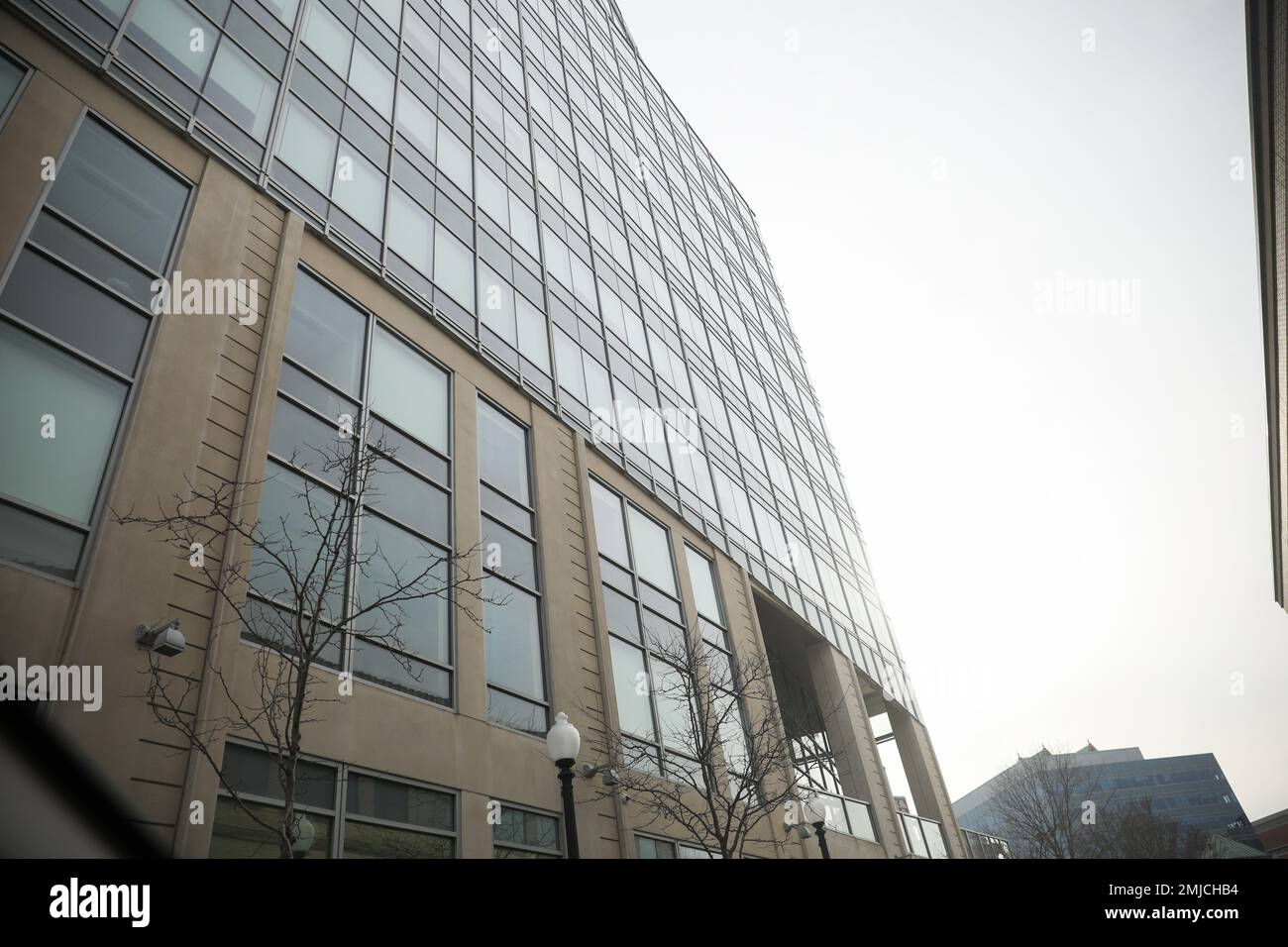 Buildings with the glasses hi-res stock photography and images - Alamy