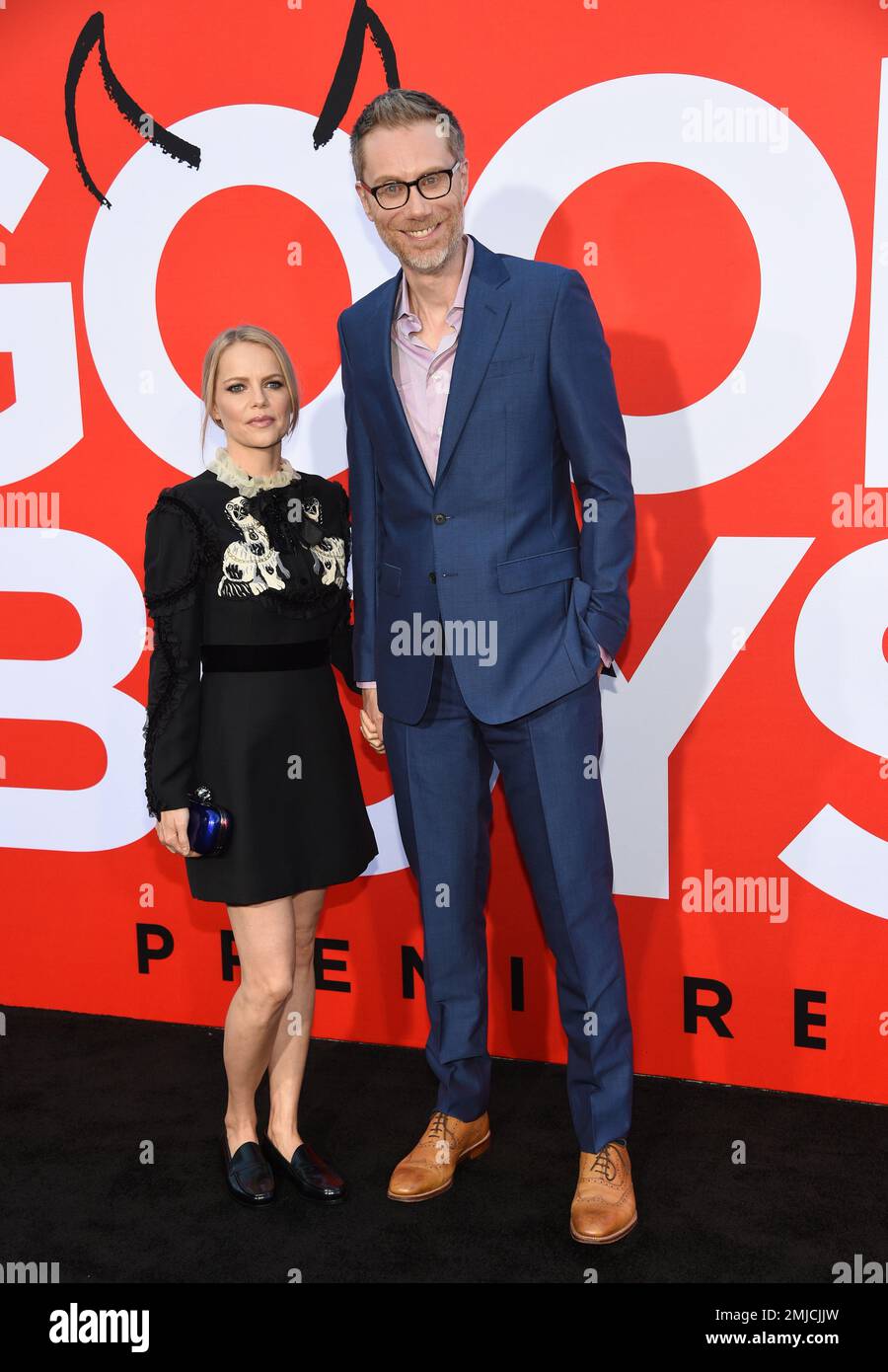 Mircea Monroe, left, and Stephen Merchant arrive at the premiere of ...