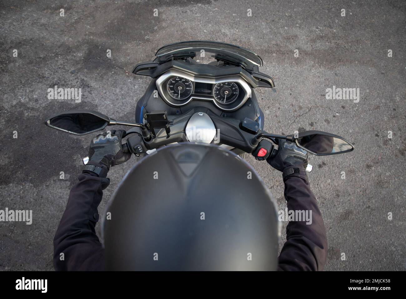 Motor glove hi-res stock photography and images - Alamy