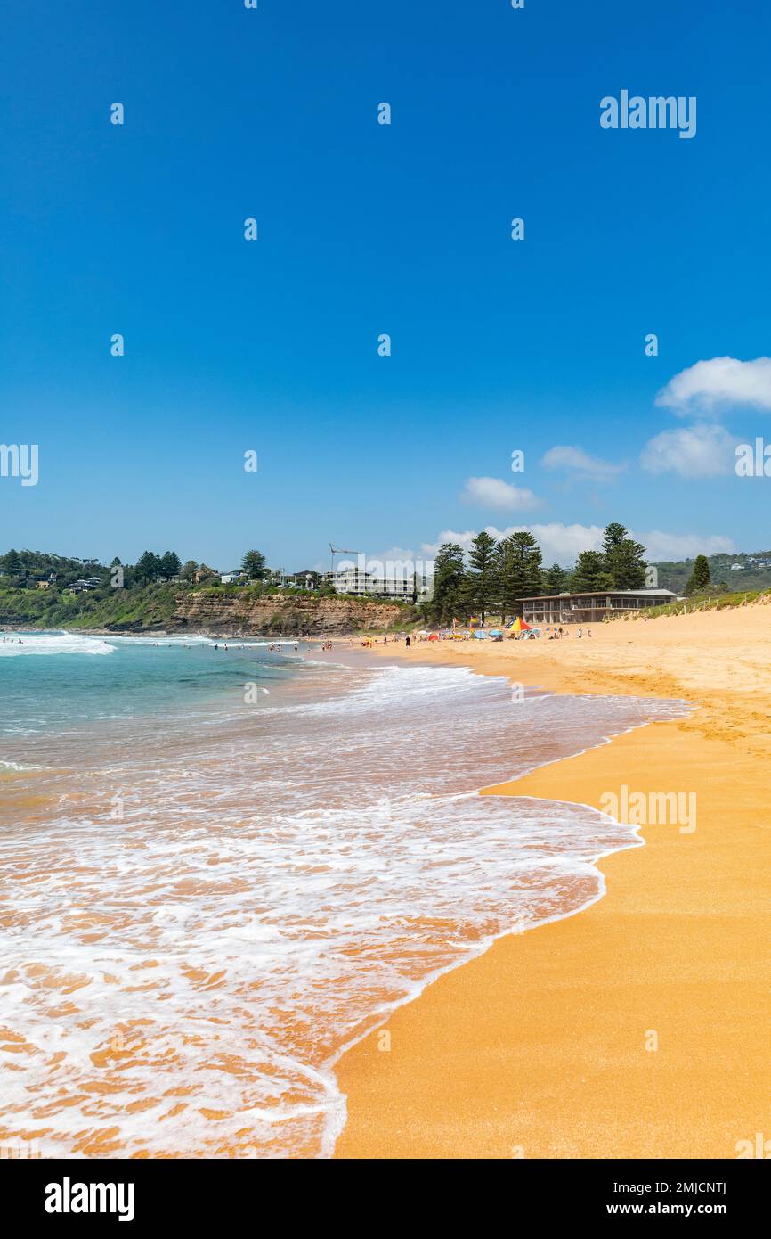 Avalon beach sydney waves hi-res stock photography and images - Alamy