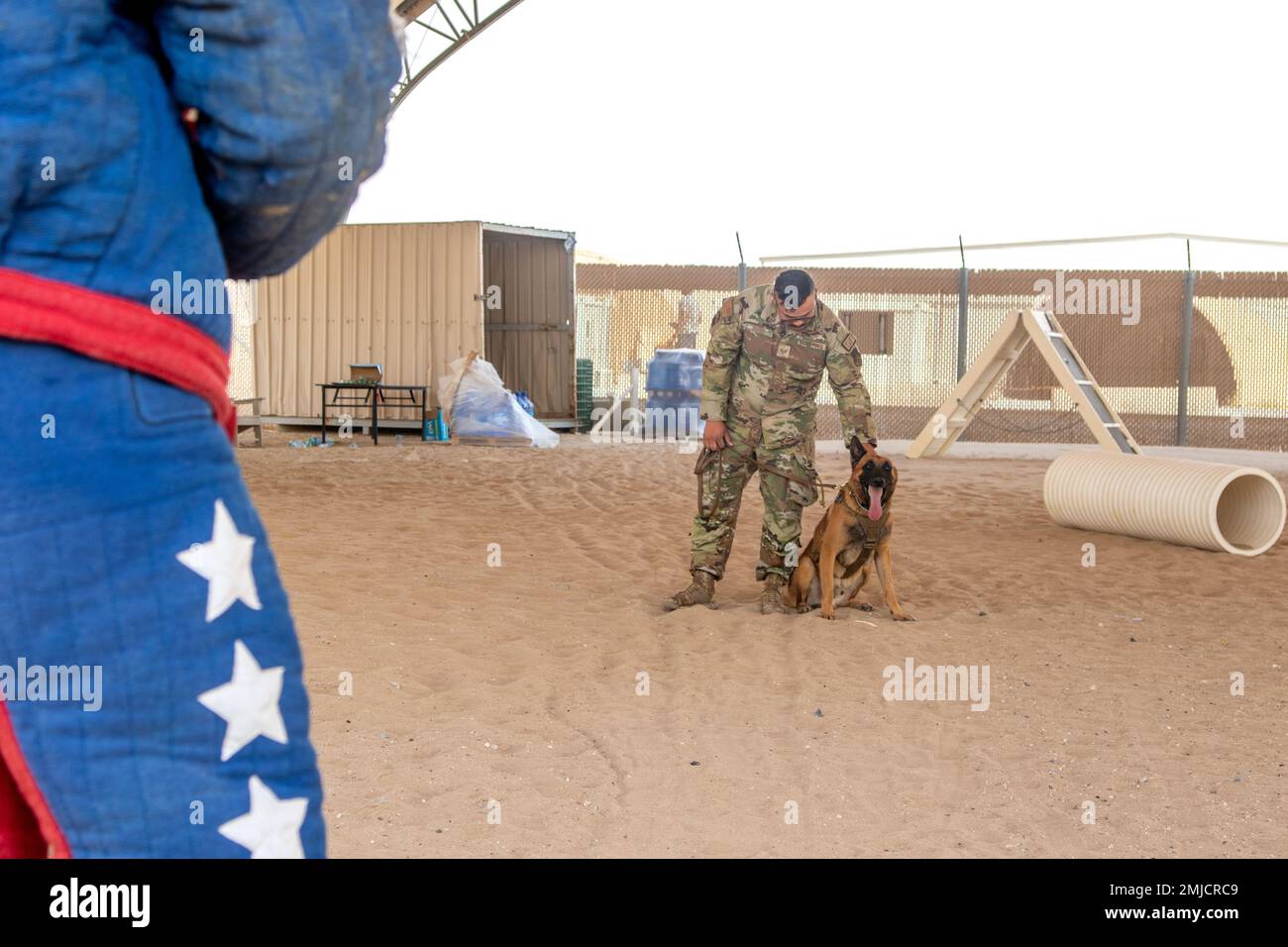 Soldiers from the 35th Infantry Division train with Airmen from the ...
