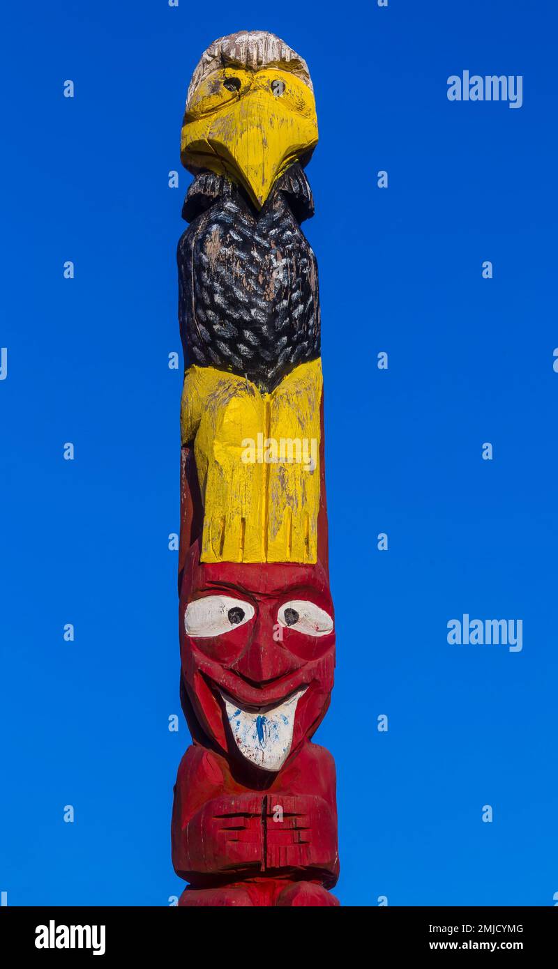 Tall Totem Pole Stock Photo - Alamy