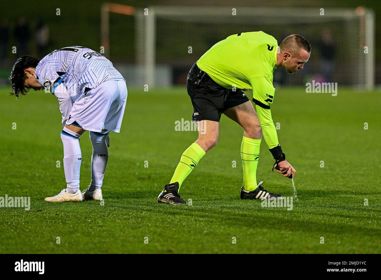 Deinze, Belgium. 27th Jan 2023. referee Anthony Lettelier pictured ...