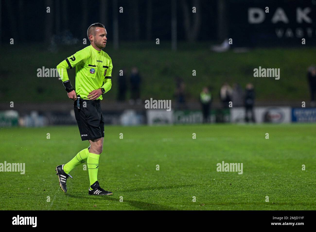 Deinze, Belgium. 27th Jan 2023. referee Anthony Lettelier pictured ...