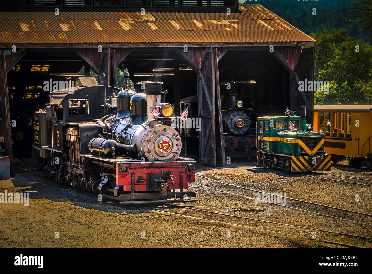 Engine roaring hi-res stock photography and images - Alamy