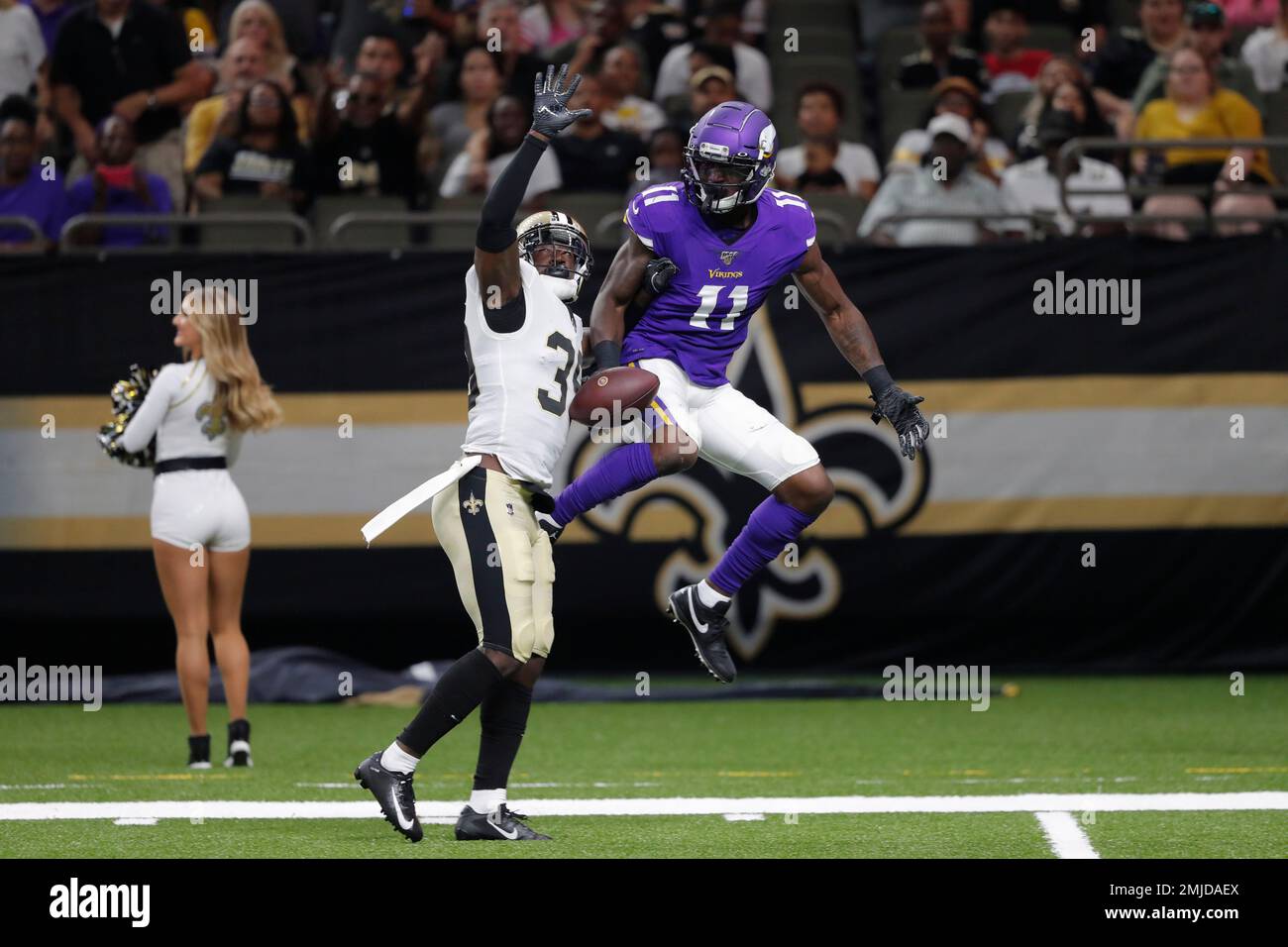 New Orleans Saints defensive back Kayvon Webster (39) commits pass ...