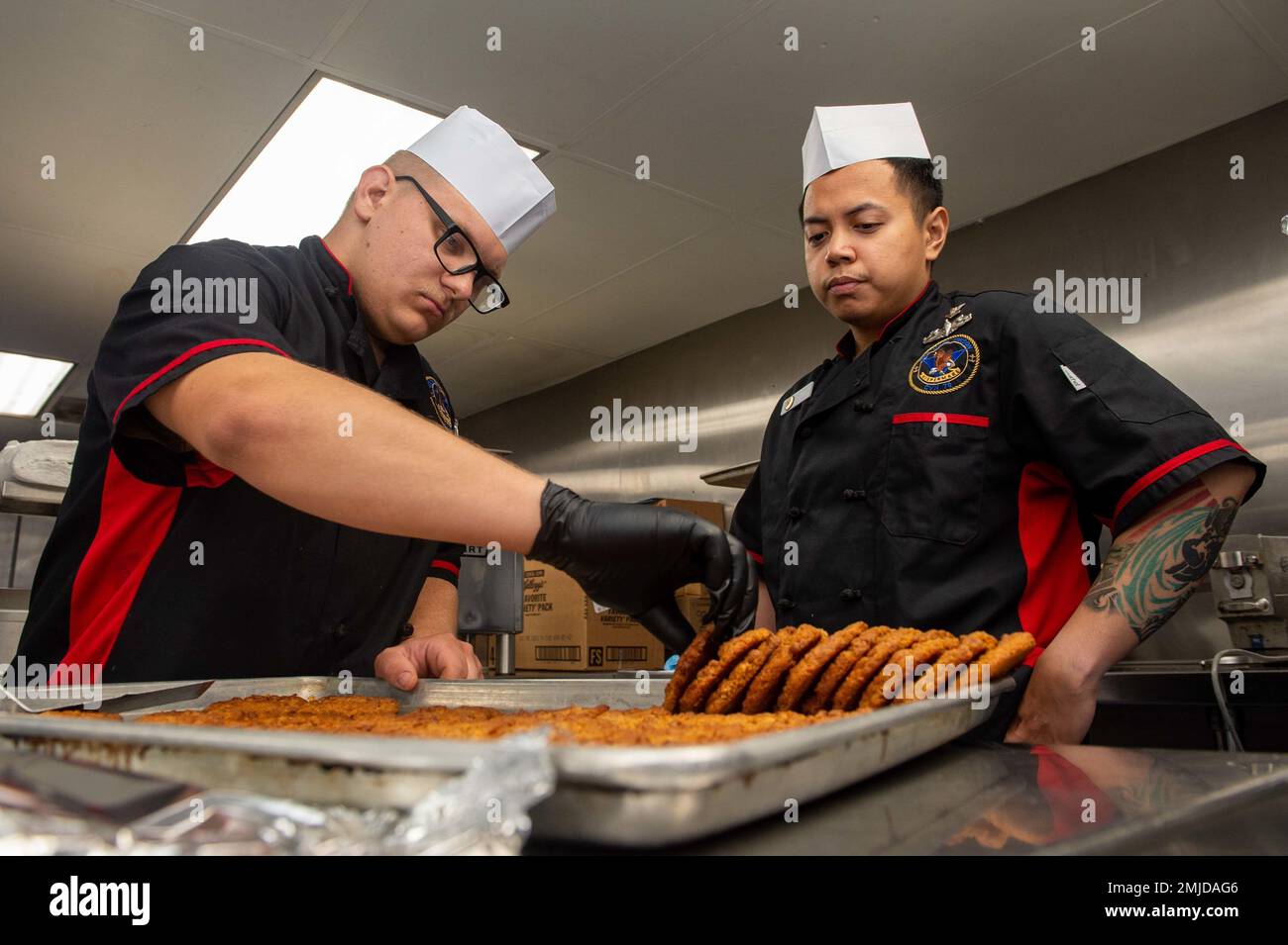 220826-N-TL932-1032 SAN DIEGO (Aug. 26, 2022) Culinary Specialist ...