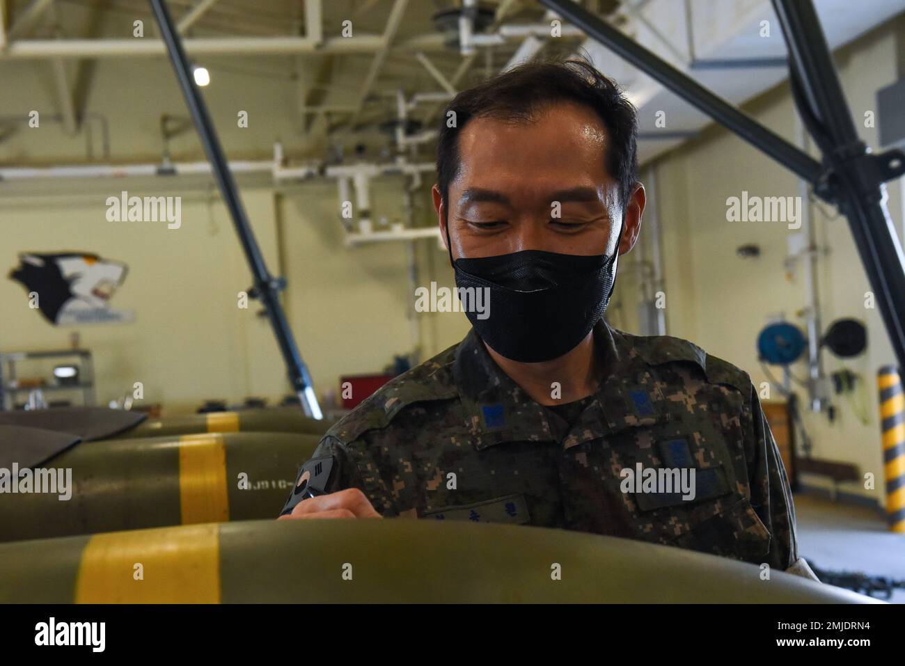 Republic of Korea Air Force Senior Master Sgt. Seung Won Han, 38th ...
