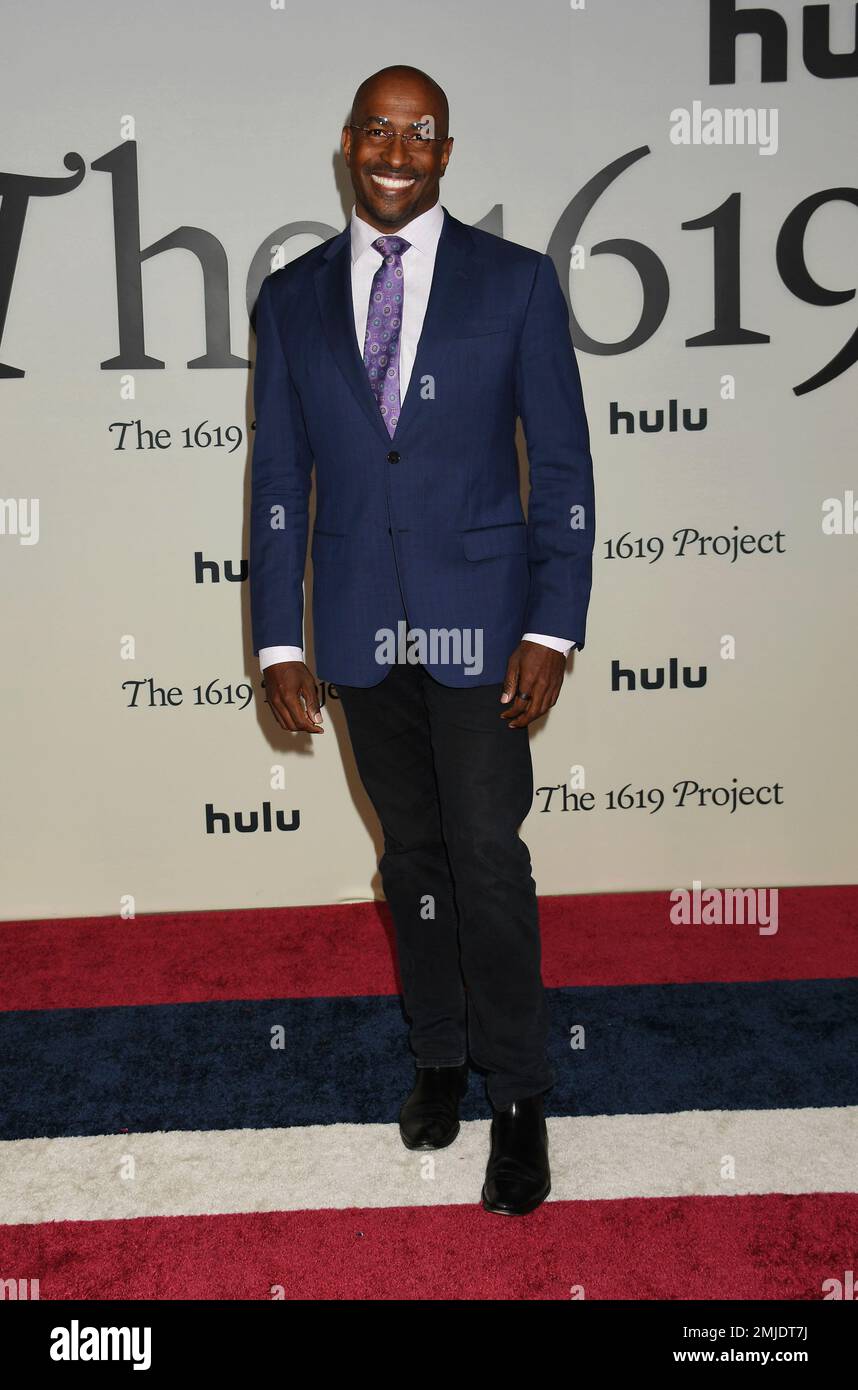 LOS ANGELES, CALIFORNIA - JANUARY 26: Van Jones attends the Los Angeles ...