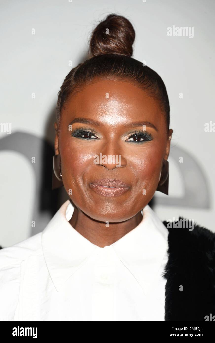 LOS ANGELES, CALIFORNIA - JANUARY 26: Deborah Joy Winans attends the ...