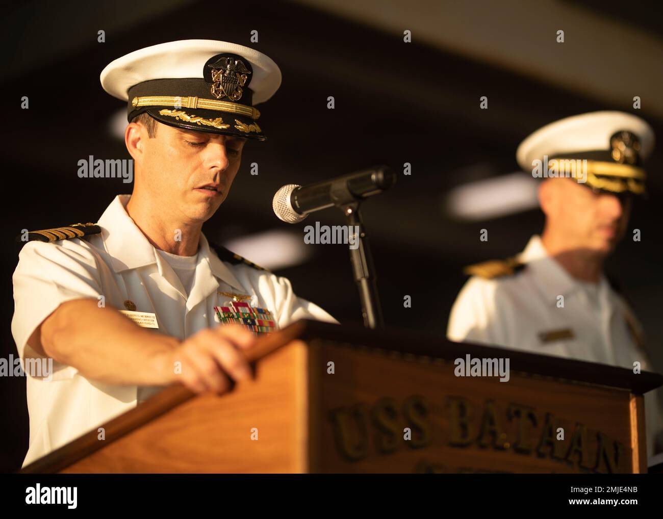 ATLANTIC OCEAN (August 27. 2022) Wasp-class amphibious assault ship USS ...