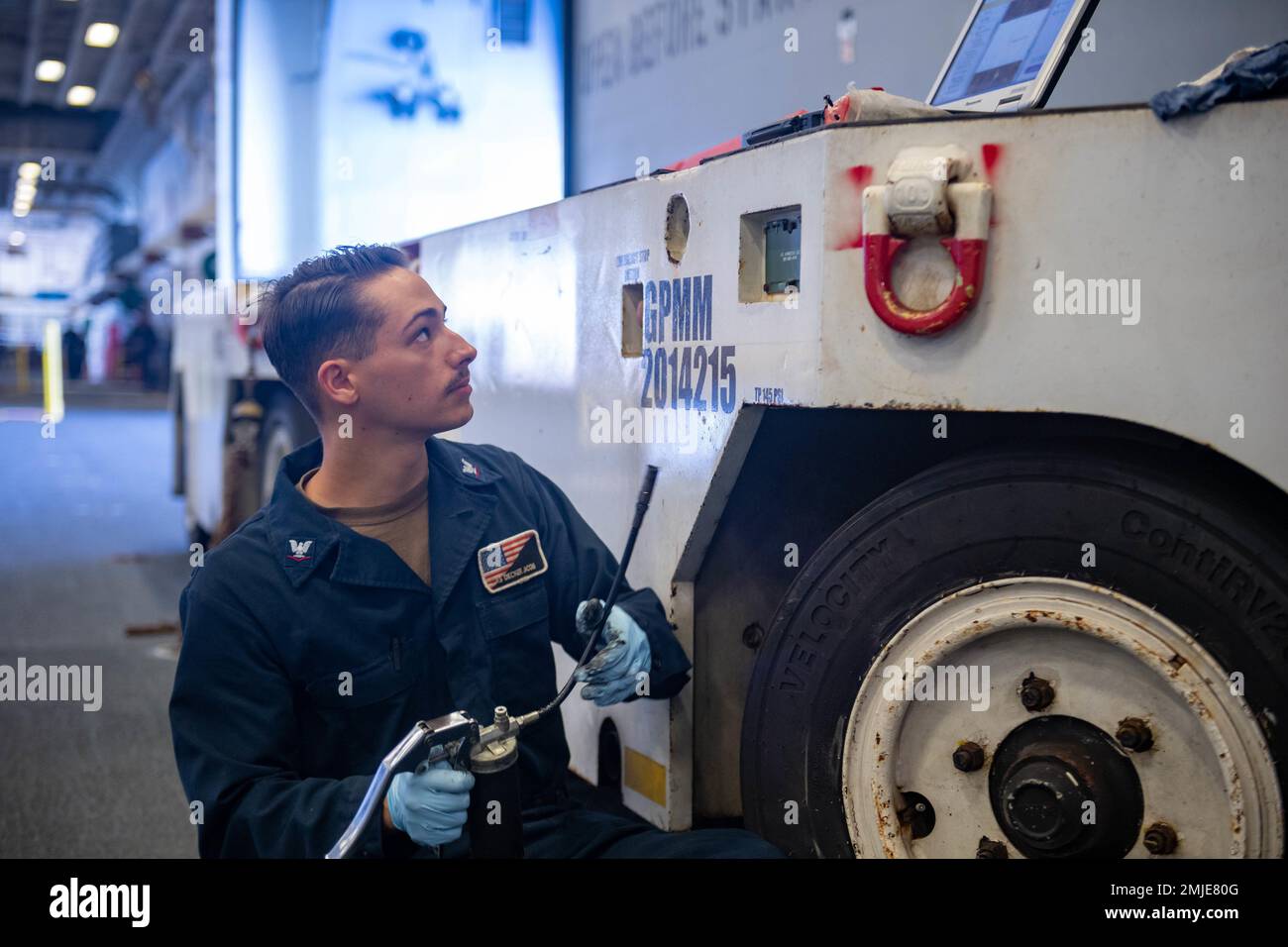 EAST CHINA SEA (Aug. 27, 2022) Aviation Support Equipment Technician ...