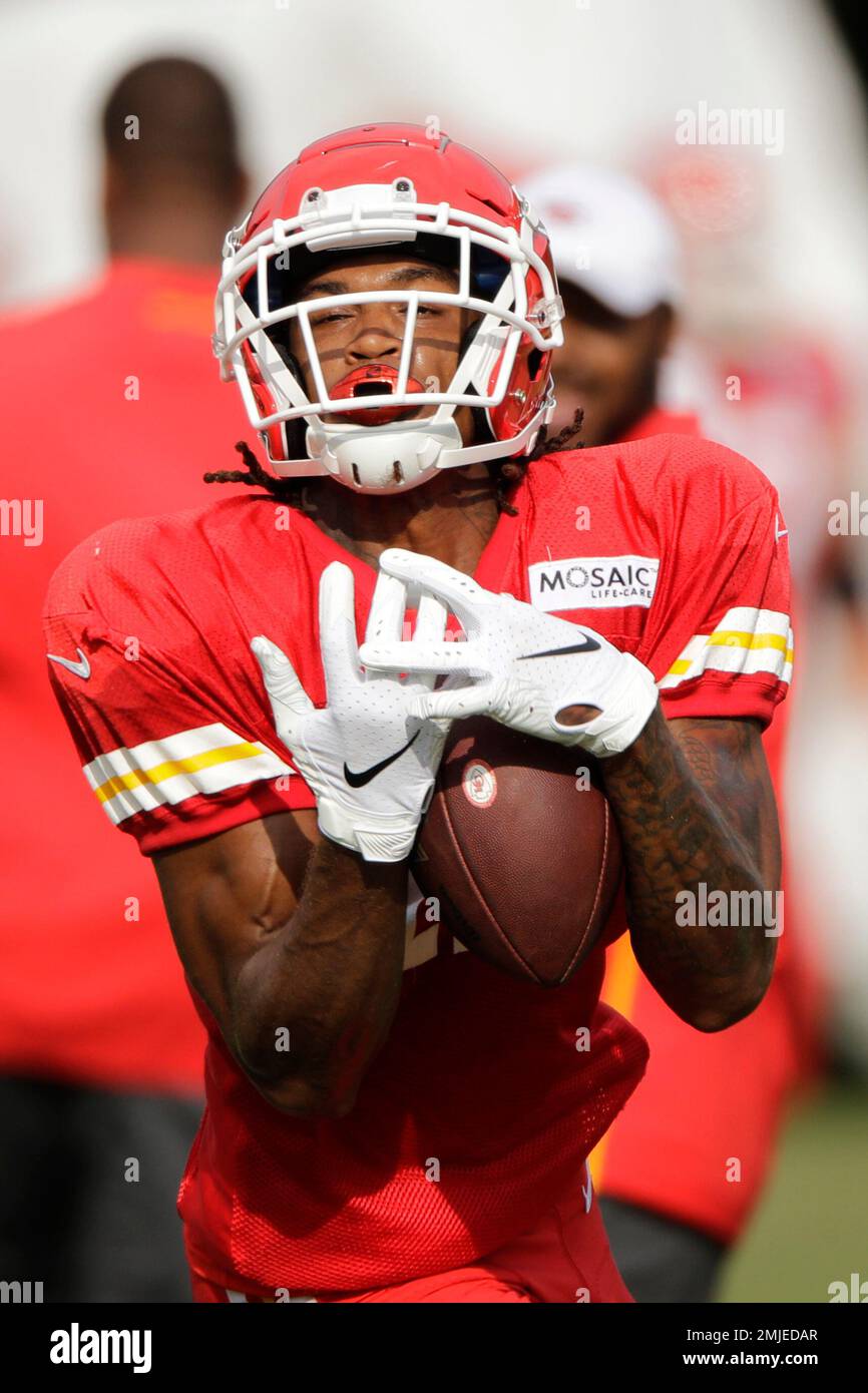 Kansas City Chiefs wide receiver Demarcus Robinson catches the ball ...