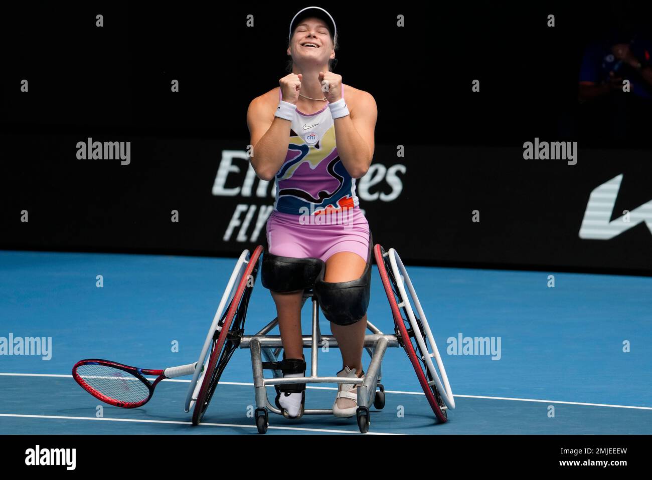 Diede de Groot of the Netherlands celebrates after defeating Yui Kamiji ...