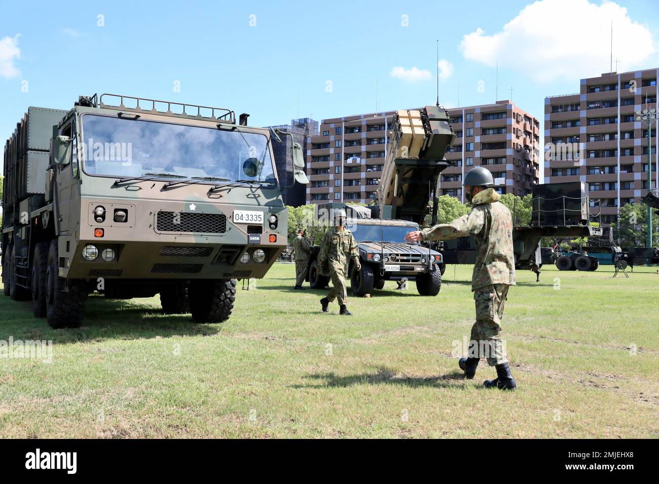 Soldiers from 2nd Anti-Aircraft Artillery Brigade, Japan Ground Self ...