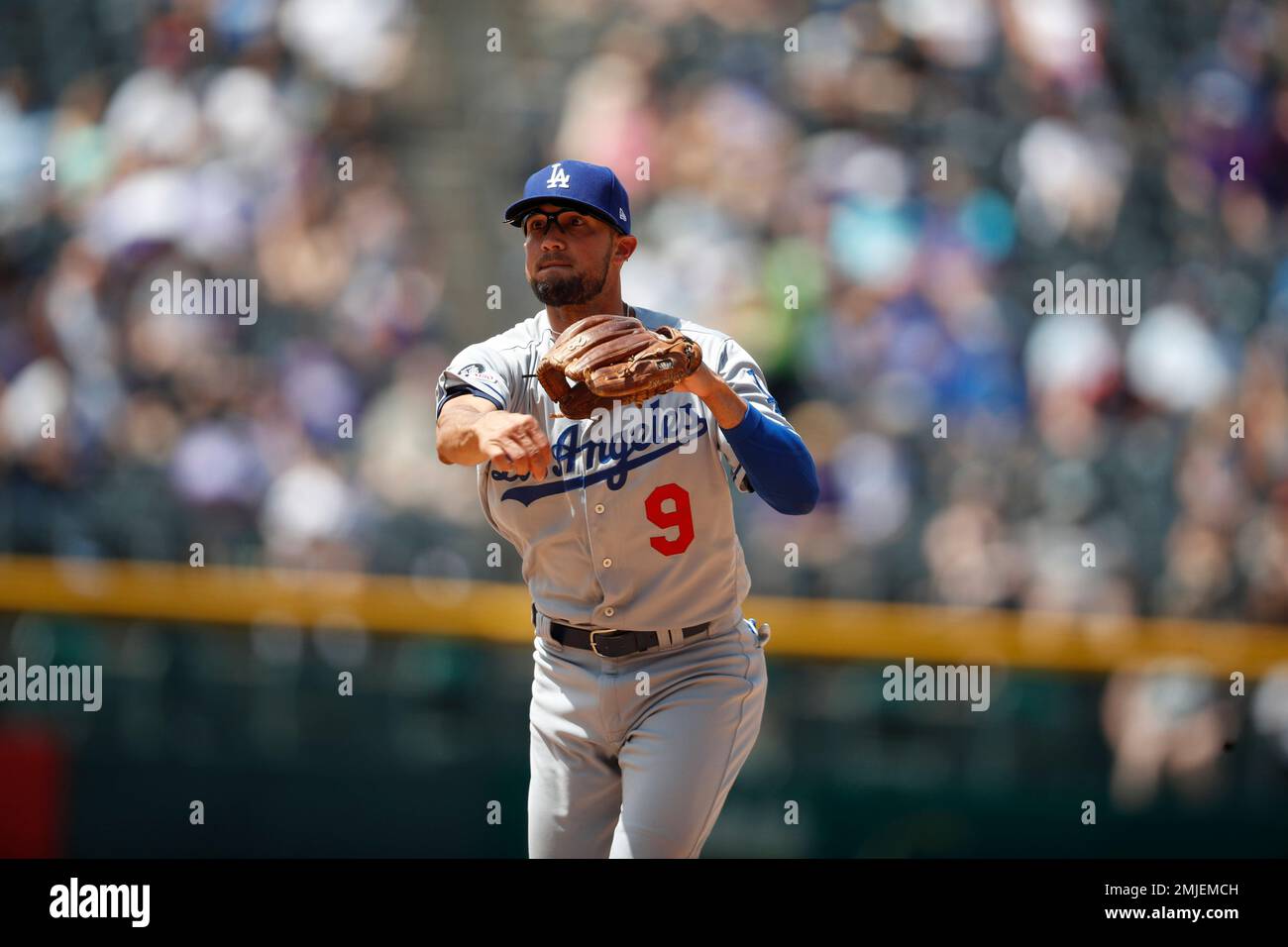 Los Angeles Dodgers third baseman Kristopher Negron (9) in the fifth ...