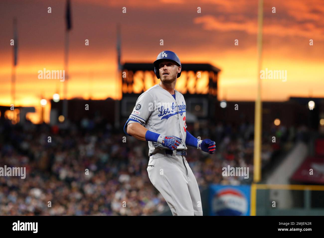 Los Angeles Dodgers right fielder Cody Bellinger (35) in the fifth ...