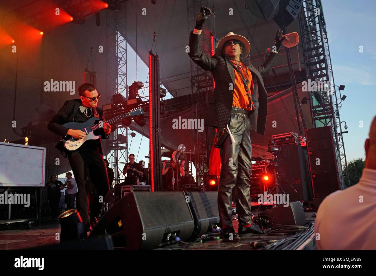 Brad Shultz, left, and Matt Shultz of Cage the Elephant performs during ...