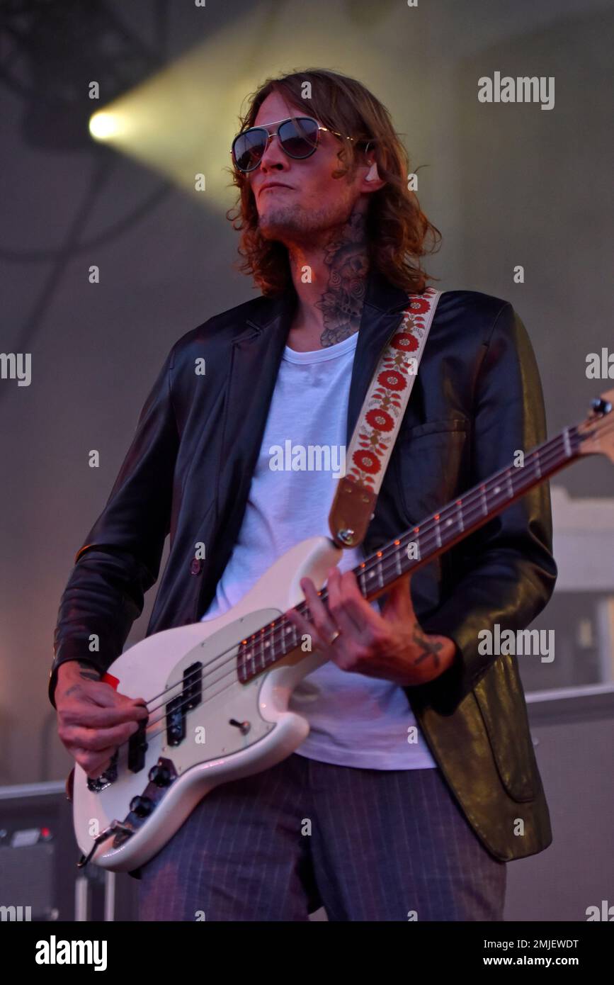 Daniel Tichenor of Cage the Elephant performs during "The Night Running ...