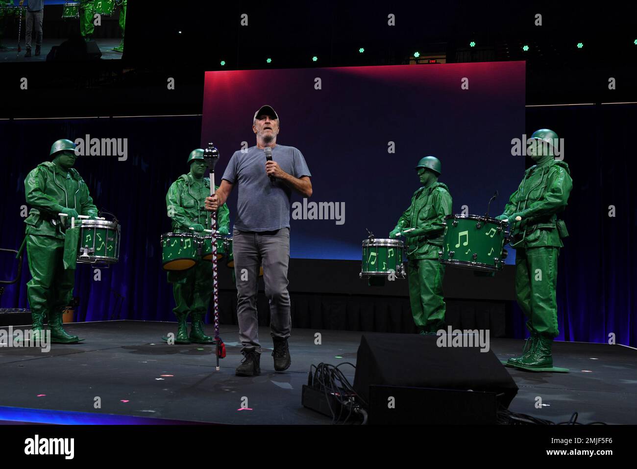 ORLANDO, Fla. (Aug. 28, 2022) Jon Stewart emcees the closing ceremony ...